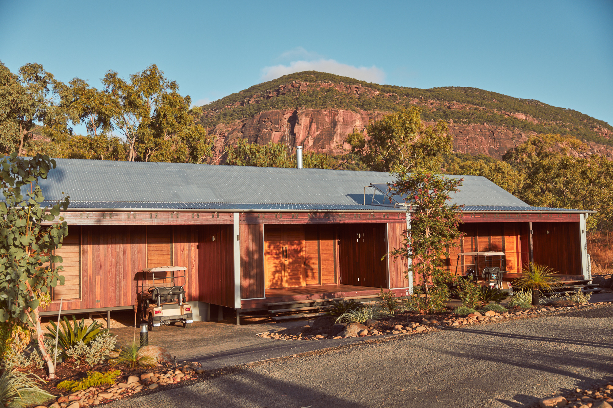 mount mulligan lodge: - Dubois